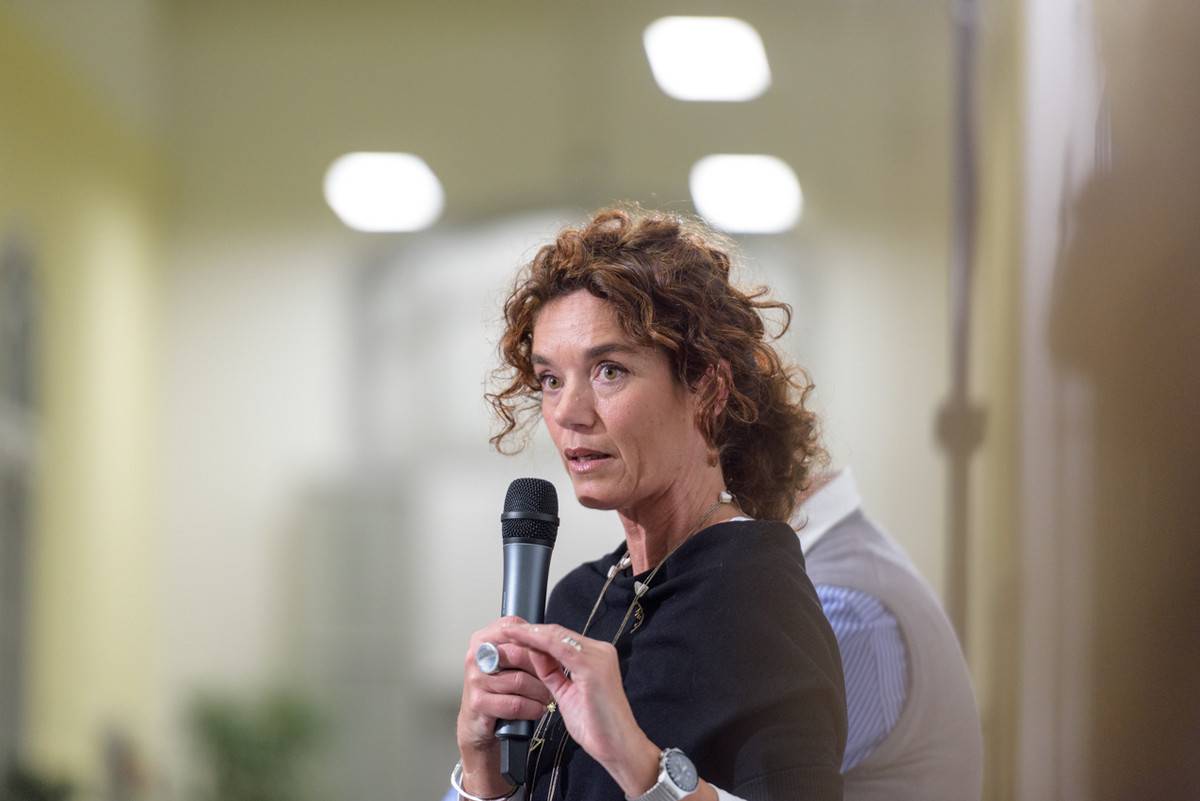 Valeria Corciolani, il "giallo" dentro un mondo di colori e profumi ...